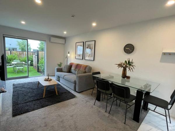 2 Bed 2 Bath Retreat - Rolleston