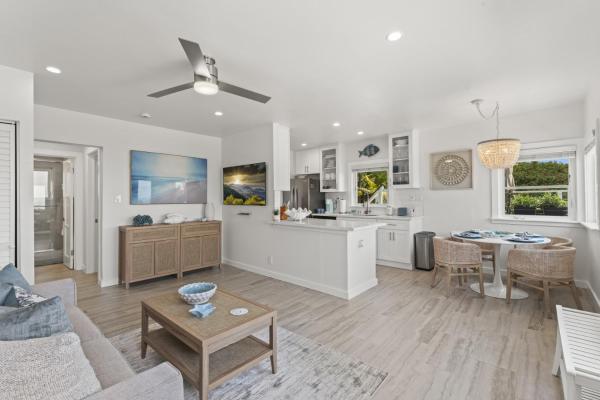 Penthouse Steps From Victoria Beach 180 Degree Ocean Views - Lake Forest, CA