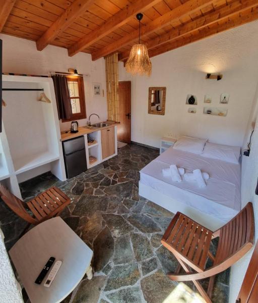 Fay's Guesthouse Aegina - Эгина