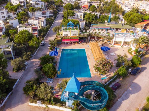Club Afrodit Tatil Köyü - Akçay