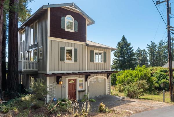 Gorgeous 3 Bdr Home In Gualala With Ocean View - Gualala, CA