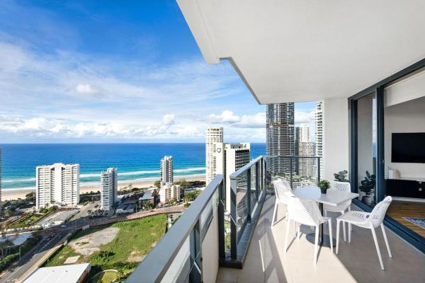Ruby - 3 Bedroom Family Apartment With Views! - Queensland