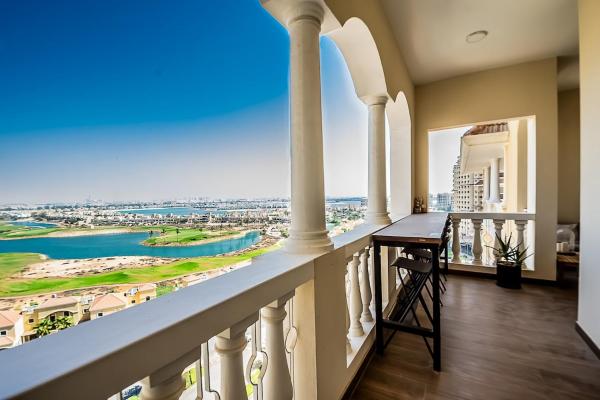 Serene Lagoon Escape - United Arab Emirates