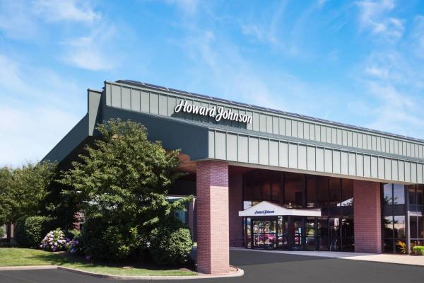 Howard Johnson By Wyndham Evansville East - Evansville, IN