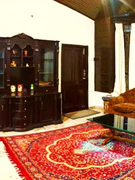 Lake View House - Nainital