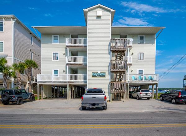 Waterfront Condo One Block To Oceanfront - Carolina Beach, NC