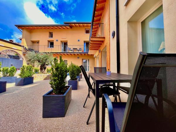 Antica Corte - Private Court - Gardone Riviera