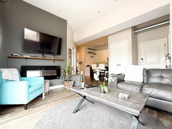 Contemporary West Loft In Historic Niagara - Niagara-on-the-Lake