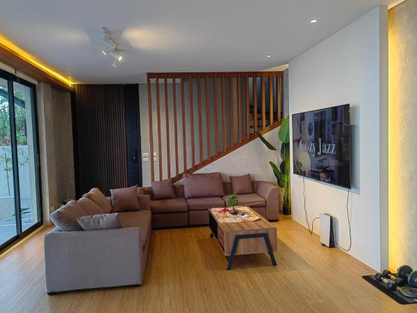The Lakefront Villa - Baras