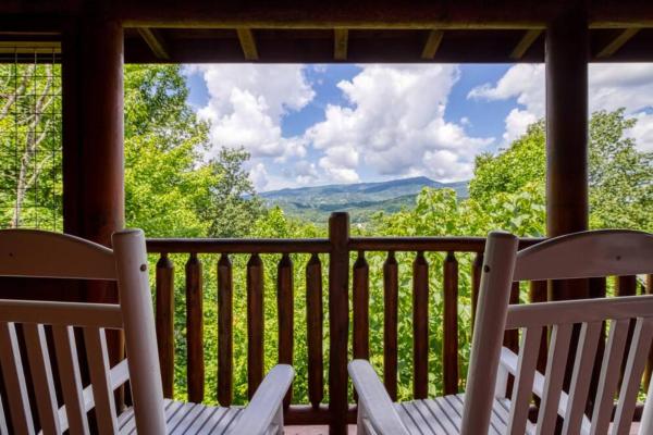 Mountain Sunrise By Avada Properties - Pigeon Forge, TN