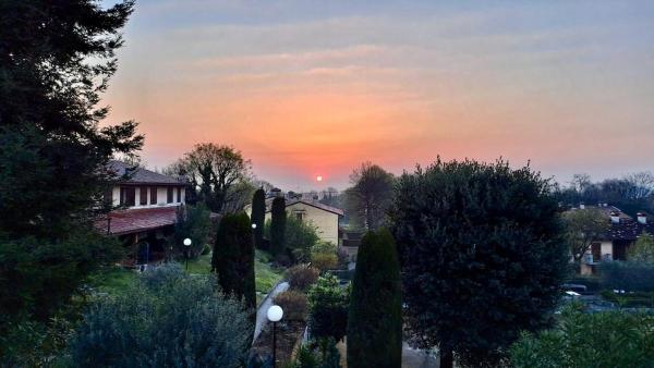 L'alba Al Cascinale - By Tourquoisevea - Sirmione