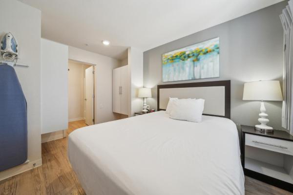 Wonderful 1 Bedroom Apt At The Rim - San Antonio, TX