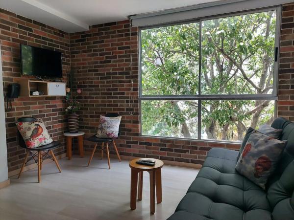 Medellin- La 70, Close To Everything, Laureles Retreat - Medellín