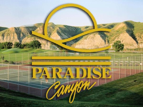 Paradise Canyon Golf Resort - Luxury Condo M401 - Alberta