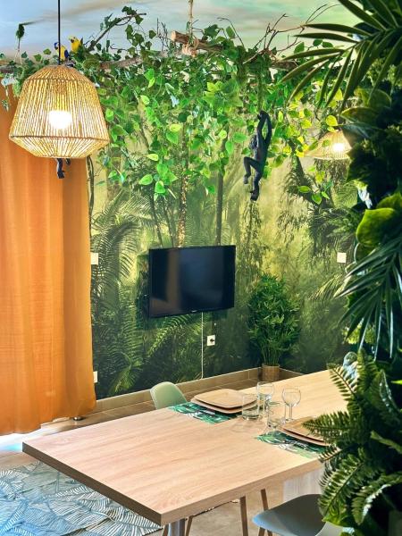Jungle Suite ,Terrasse, Wi-fi & Parking Pv - Lunel