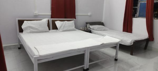 Divine Tulip - Varanasi