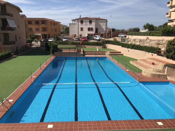 Beautiful Apartment Near The Beach With Swimming Pool - La Maddalena
