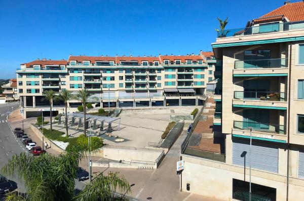 Flatselect Plaza - Bueu