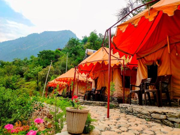 Bros Camps & Cafe, Tirthan Valley - Himachal Pradesh