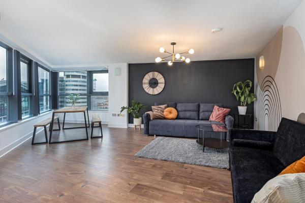 The Curated Corner - Pudsey