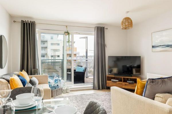 Harbourside Retreat - Spacious Balcony With Harbour Views - Wareham, UK