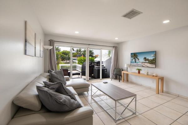 Waterside Retreat - Fort Lauderdale, FL