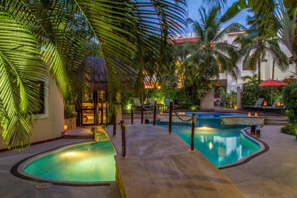 Riviera Del Sol Amazing Double Queen Deluxe Suite 206 - Playa del Carmen