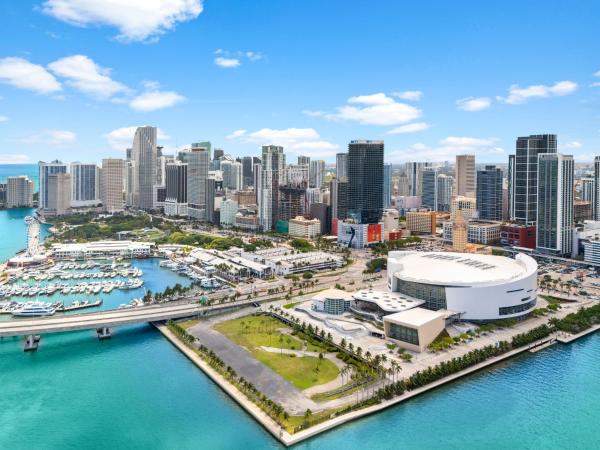 Penthouse Infinity Heated Pool And Jacuzzi - マイアミ