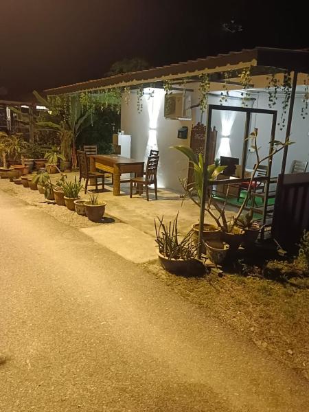 Omoba Lodge By Ablaq Empire - Pantai Cenang