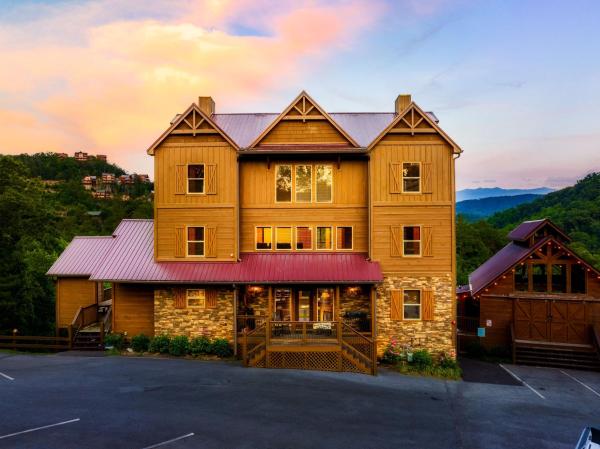 Rocky Top Lodge, Free Tickets, No Catch! - Pigeon Forge, TN
