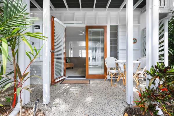 The Queenslander Family Townhouse Near Four Mile Beach - Mossman