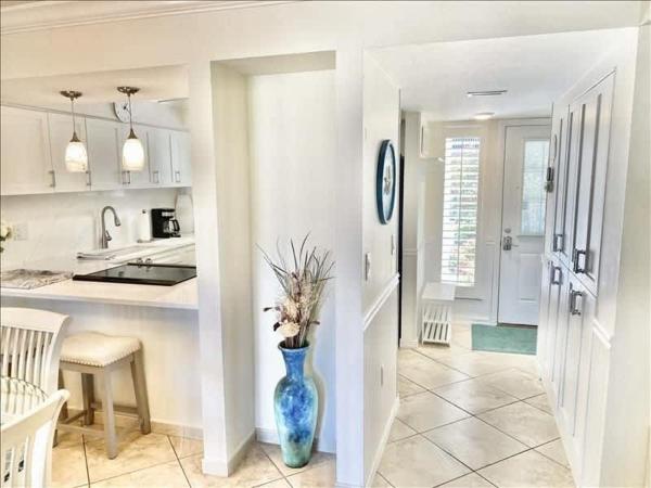 Dans Florida Condos Ocean Pearl At Runaway Bay - Bradenton Beach, FL