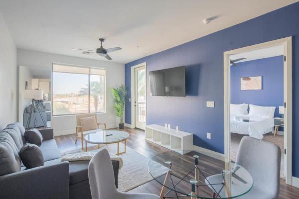 Spotless 1bd - Pool, Gym, Parking, W-d - Sleeps 4 - Tempe, AZ