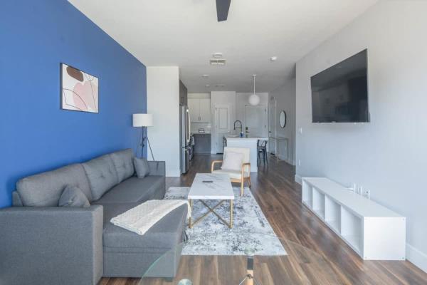 Relaxing 1bd - Pool, Gym, Parking, W-d - Sleeps 4 - Tempe, AZ