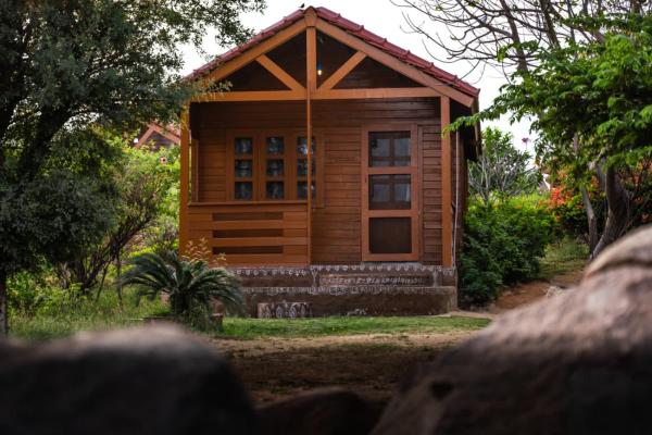 Leo Wooden Resorts - Hospet