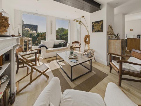 Maison Avec Jardin Pour 4 Adultes Et 2 Enfants - Fouesnant