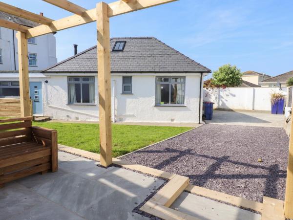 Trearddur House Cottage - Holyhead