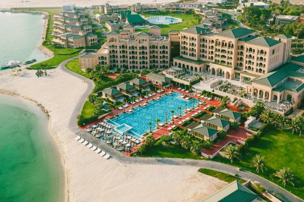Royal Saray Resort - Bahrain
