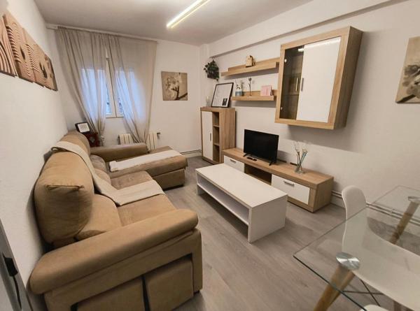 Apartamento Cercano A La Universidad - Solares