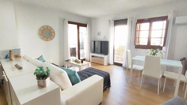 Experience Lively Duquesa Port - Manilva