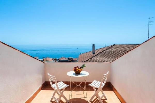 Spacious Apartment With Sea View In Aci Castello - Trecastagni