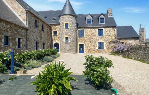 Amazing Home In Fierville-les-mines With Wifi - Barneville-Carteret