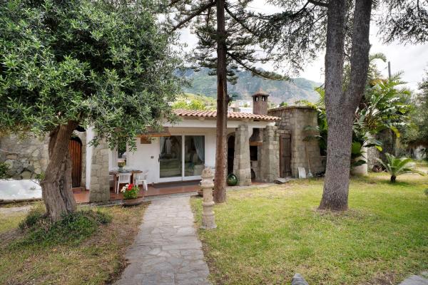 Villa Liuba Con Piscina E Sauna - Ischia Porto, Napoli