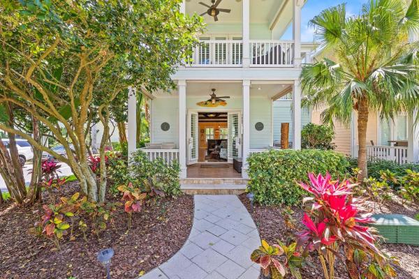 Outriggers 18- Happy Daze - New Smyrna Beach, FL