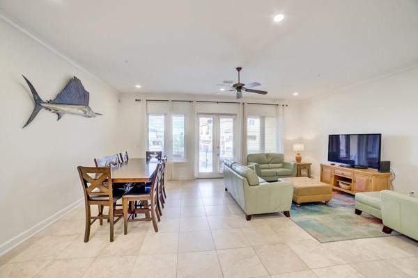 Regency Cabanas H4 - Pensacola Beach, FL