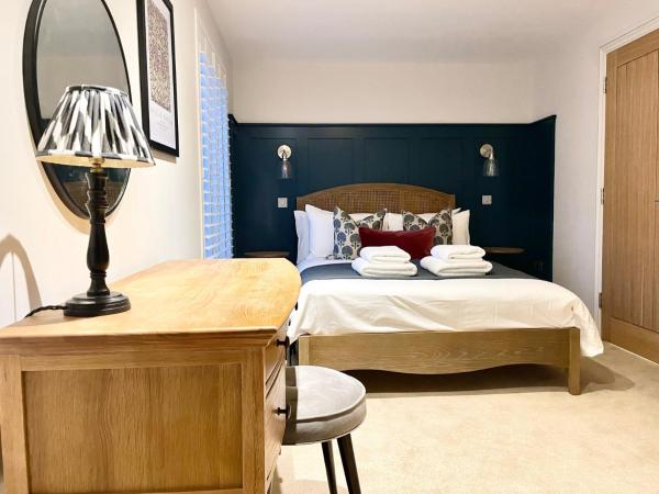 Beautiful Two Storey Apartment In City Centre- 2 - Bristol