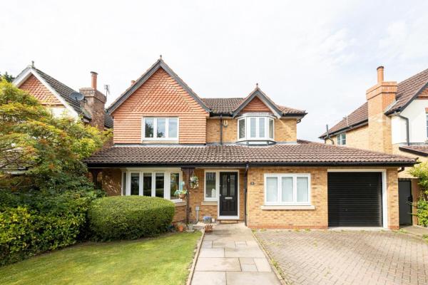 Modern Family Home In South Manchester/stockport - Altrincham