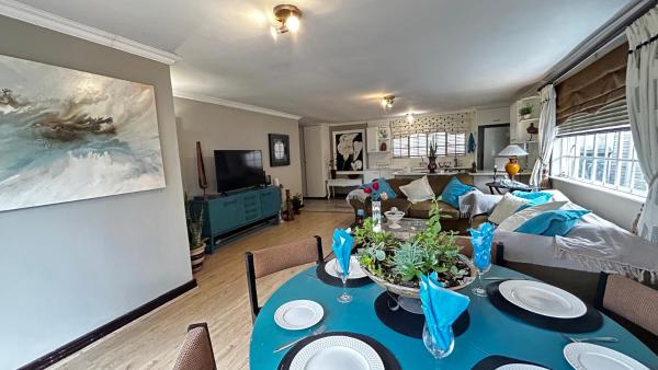 Artzys Cottage 1km To Olivedale Clinic - Sandton