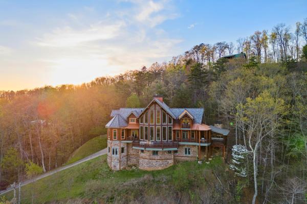 Rustic Luxury - 墨菲