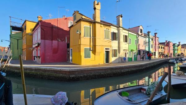 Casa Yellow Corner Burano - Venice